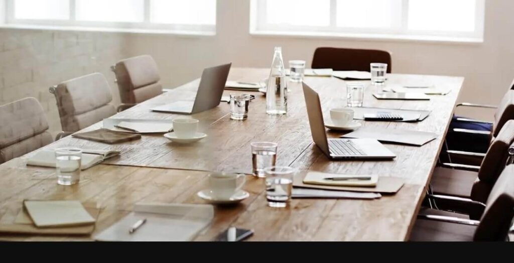 Reception Desk Height & Dimension: A Comprehensive Guide